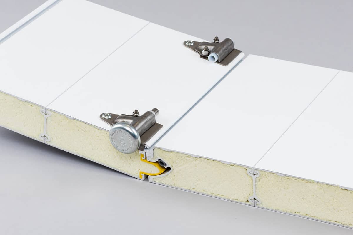 JR- Whiting Coldsaver - Truck Door Service